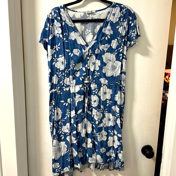 GAP | Dresses | Large Gap Dress Blue Floral Buttons | Poshmark